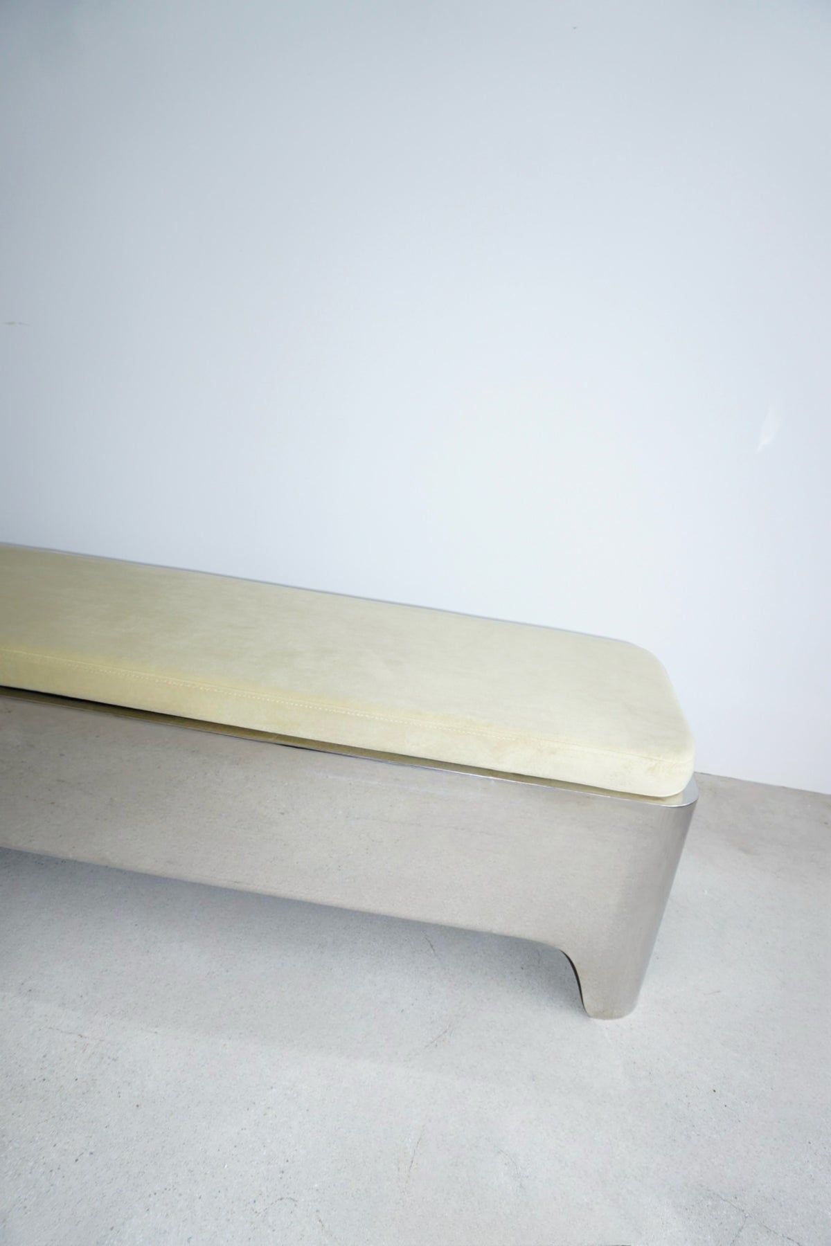 Presley Bench
